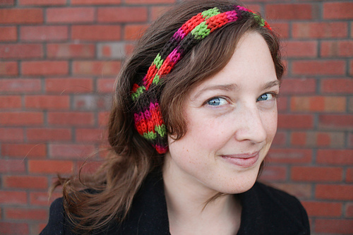 Ravelry: French Knit Earmuff Headband pattern by Penolopy Bulnick