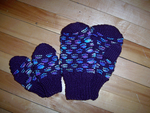 Ravelry: Newfoundland Mittens pattern by Gigi Hooper