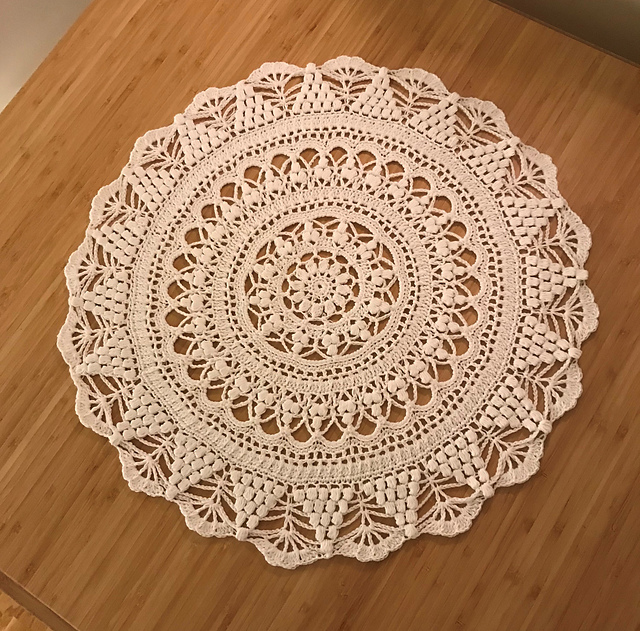 Ravelry: Ella´s Spring Doily pattern by Lifestyle By Ella /Elisabeth ...