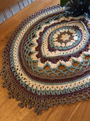 Ravelry: Lisa´s Oval Mandala pattern by Lifestyle By Ella /Elisabeth ...