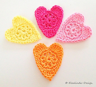 Ravelry: Little Hearts pattern by Paula Matos