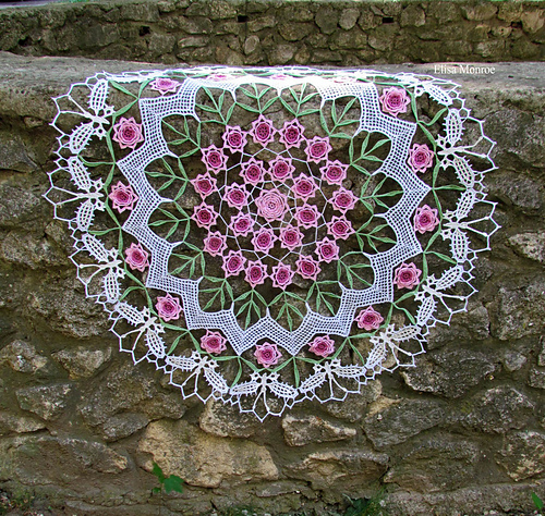Ravelry: ElisaM's Doily "Roses & Butterflies"