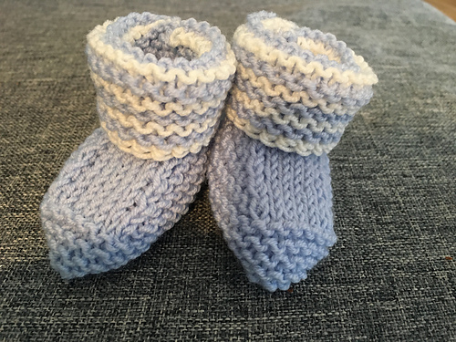 Ravelry: Babbity Baby Booties pattern by marianna mel