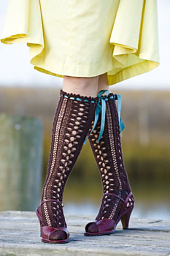 Ravelry: Bettie’s Lace Stockings pattern by Hana Jason