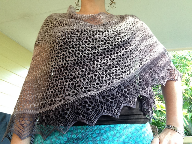 Ravelry: Fugla pattern by Elizabeth Williamson