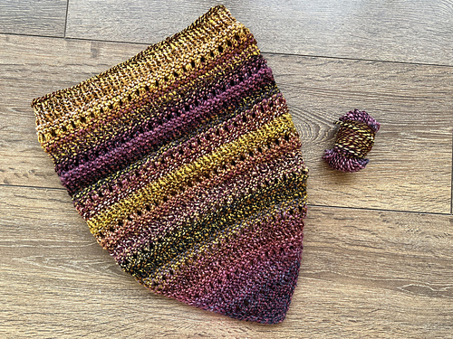 Ravelry: IRL Bandana Cowl pattern by Kacey Herlihy
