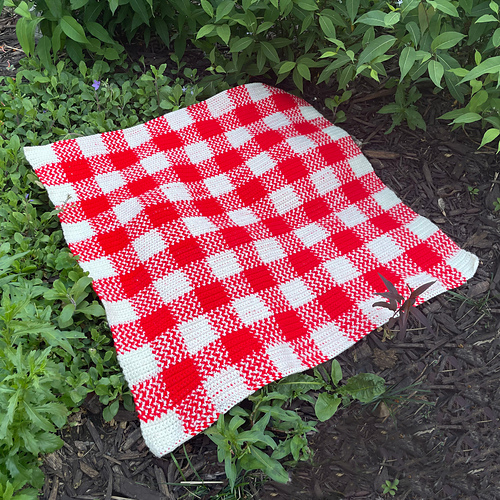 Ravelry: Picnic Blanket pattern by Evelyn Stowe