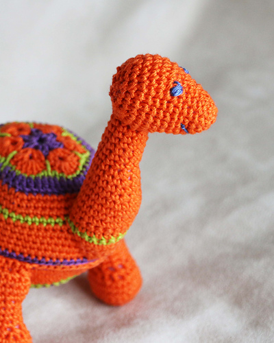 Ravelry: African flower Diplodocus pattern by Lisa Hudson