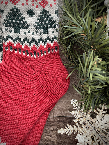 Ravelry: Noël Classique pattern by Elyse D'Amours Designs