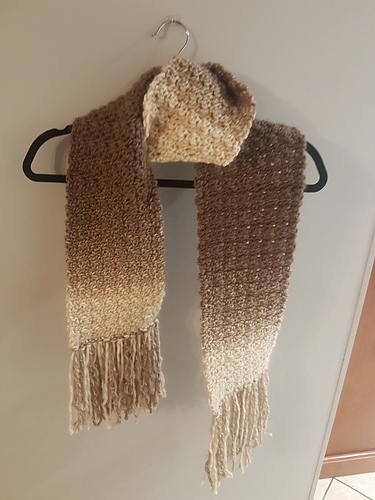 Ravelry: Walking in the Sand Scarf pattern by Marie Segares