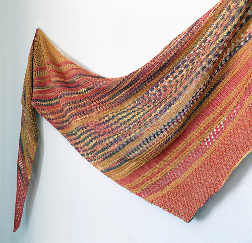 Ravelry: Gem City Shawl pattern by Em Lyn Knits