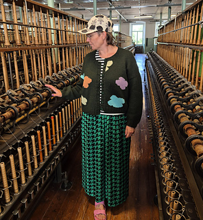 Ravelry: Niina Cardigan pattern by Emilia Jensen