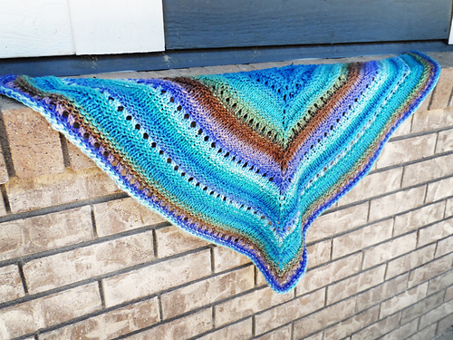 Ravelry: Cadence Shawlette pattern by Emily Straw