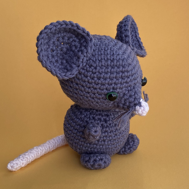 Ravelry: Maurice the Mouse pattern by Emma McFarlane