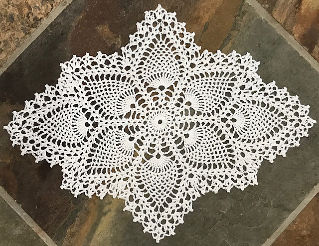 Ravelry: Pineapple Diamond Doily pattern by Emma Garside