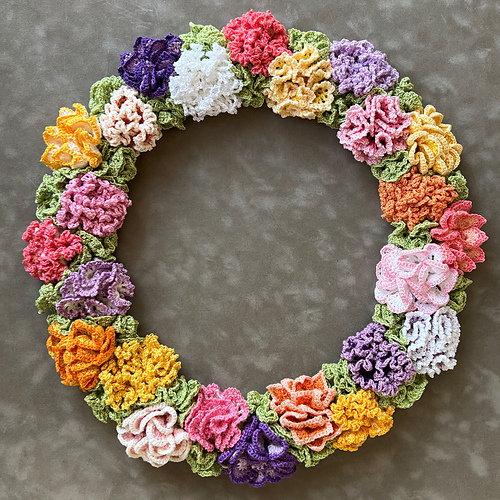 Ravelry: Welcome Spring! Wreath pattern by Emma Garside