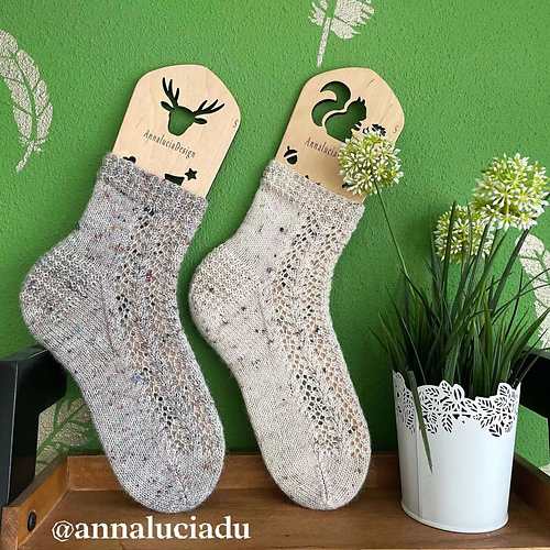 Ravelry: Dream Lace sock pattern by Emma Du