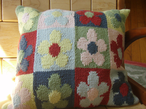 Ravelry: Happy Flowers pattern by Debbie Abrahams