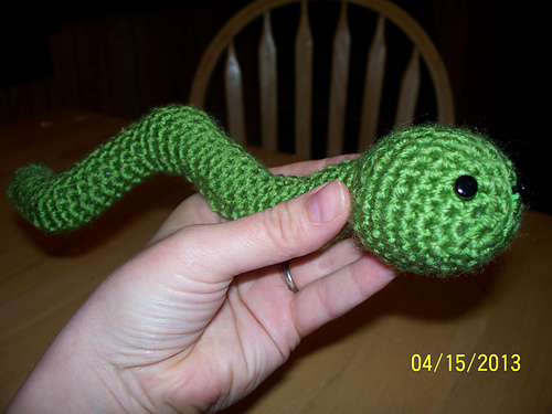 Ravelry: Amigurumi Wiggly Worm pattern by Heather Sonnenberg
