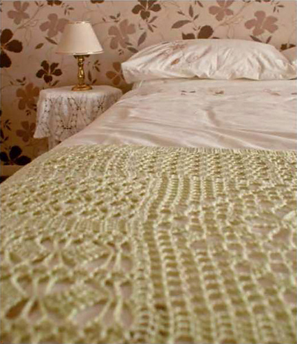 Ravelry: Bed Runner pattern by Helen Free