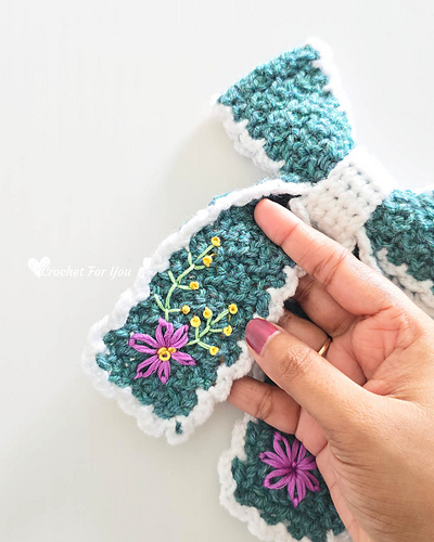 Ravelry: Flora Hair Bow pattern by Erangi Udeshika