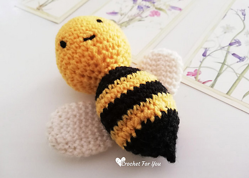 Ravelry: Little Bumble Bee Amigurumi pattern by Erangi Udeshika