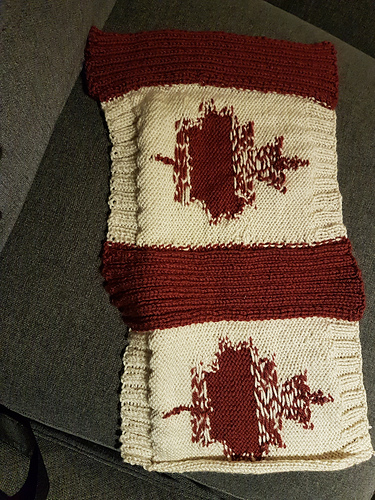 Ravelry: Oh Canada Cowl pattern by Shelley Hilton