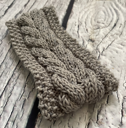 Ravelry: Corn Rows Headband pattern by Emma Sadler