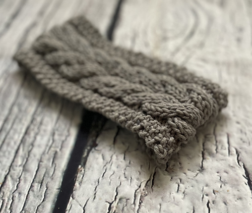 Ravelry: Corn Rows Headband pattern by Emma Sadler