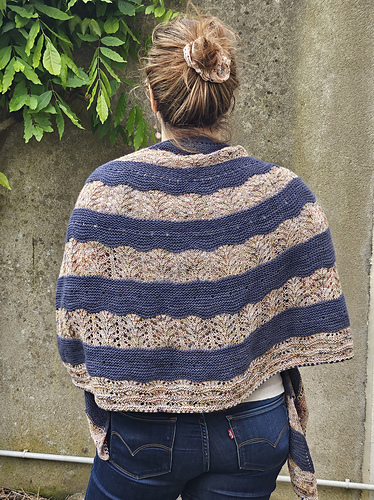Ravelry: Magic Spell pattern by Nadia Crétin-Léchenne
