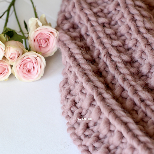 Ravelry: Rib knit cardigan Heather pattern by Julia Piro