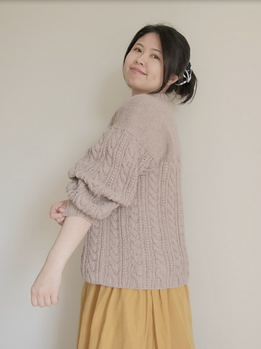 Ravelry: Hannah Pullover pattern by Elise Yang