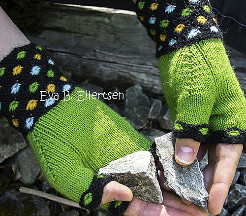 Ravelry: Petronella pattern by marias garn