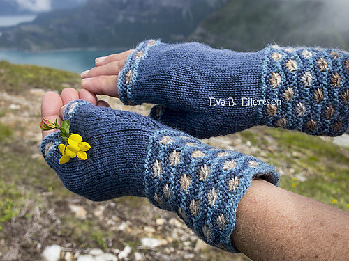 Ravelry: Petronella pattern by marias garn