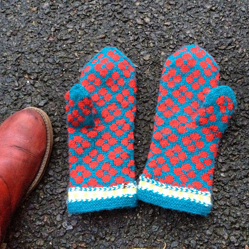 Ravelry: Veronica pattern by Solveig Larsson