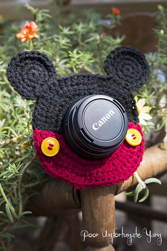 Ravelry: Minnie & Mickey Mouse Shutter Buddies pattern by Carlee Fisher