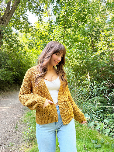 Ravelry: The Maeve Cardigan pattern by Rachel Misner