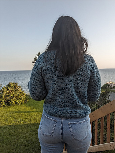 Ravelry: Chandail Béatrice pattern by Evelyne Fortier