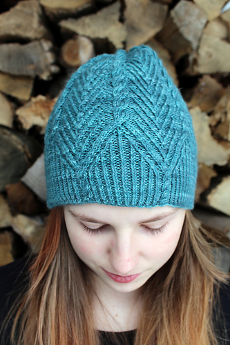 Ravelry: SKOOKUM pattern by Evie Scott