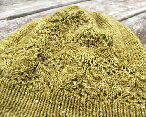 Ravelry: CALYX pattern by Evie Scott
