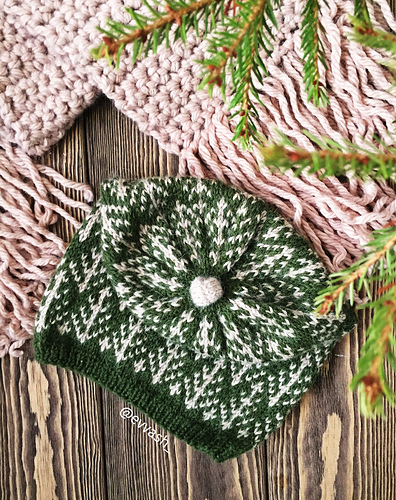 Ravelry: Bini Christmas trees Hat pattern by EVVASH