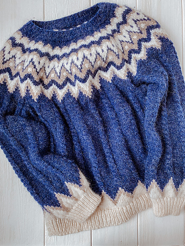 Ravelry: Deep Ocean colorwork sweater pattern by EVVASH