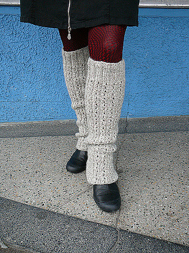 Ravelry: Les Cables de Faux pattern by Lisa Gaskell