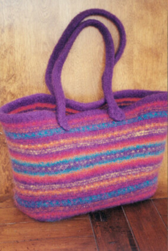 Ravelry: Maggie's Felt Tote (AC-55) pattern by Maggie Simms