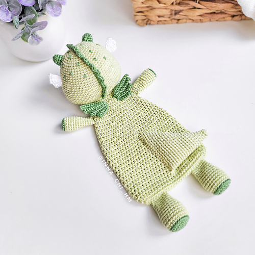 Ravelry: Dragon Lovey pattern by Inna Chybinova