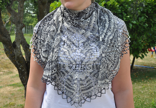 Ravelry: Farinaeleonora's "Haruni"