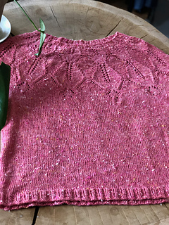 Ravelry: Iris silk summer top pattern by Katrine Hannibal