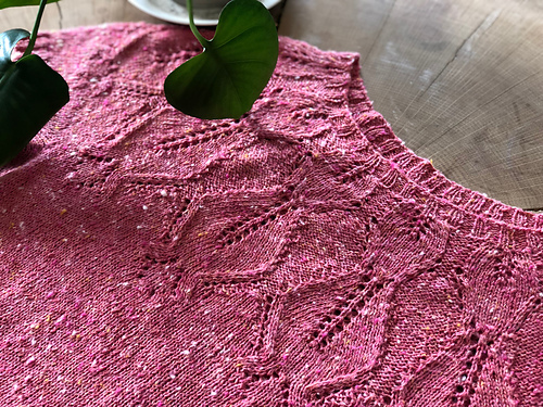 Ravelry: Iris silk summer top pattern by Katrine Hannibal at Önling