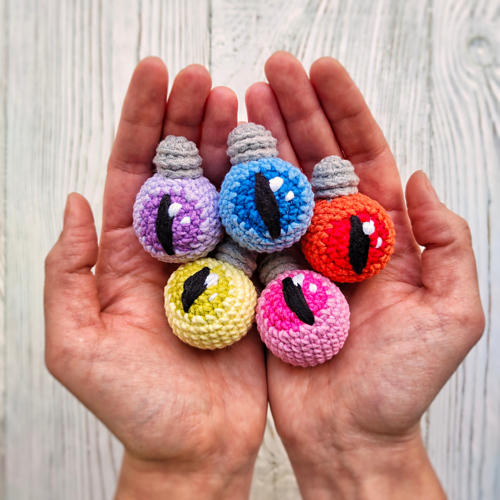 Ravelry: Eyeball garland pattern by Svitlana Hurova