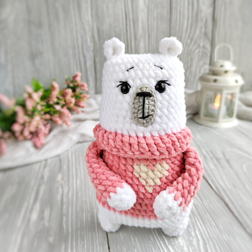 Ravelry: Bear in sweater pattern by Svitlana Hurova